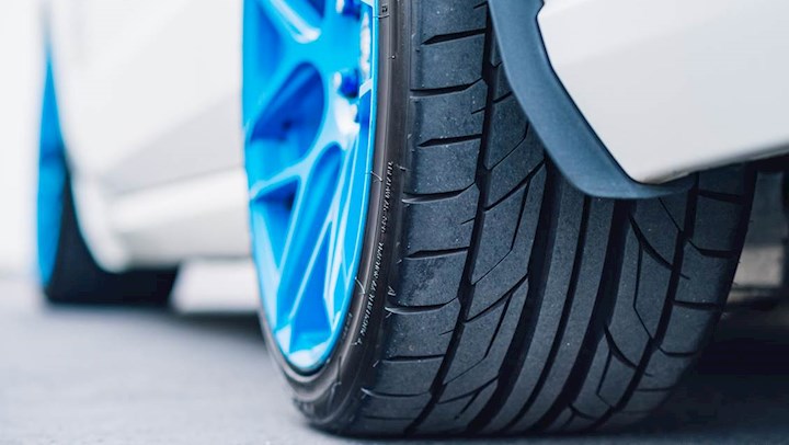 Choosing the Best Ultra High Performance Tire for Your Car | DrivingLine