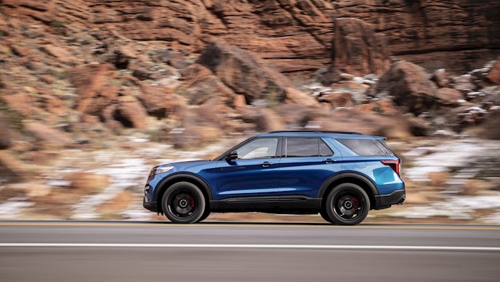 2020 Ford Explorer ST Review: Comparing This Turbocharged V6 ...