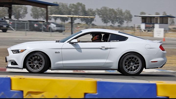 Hot Hatch to Muscle Car: Racing my 435hp Mustang GT on a Go Kart Track ...