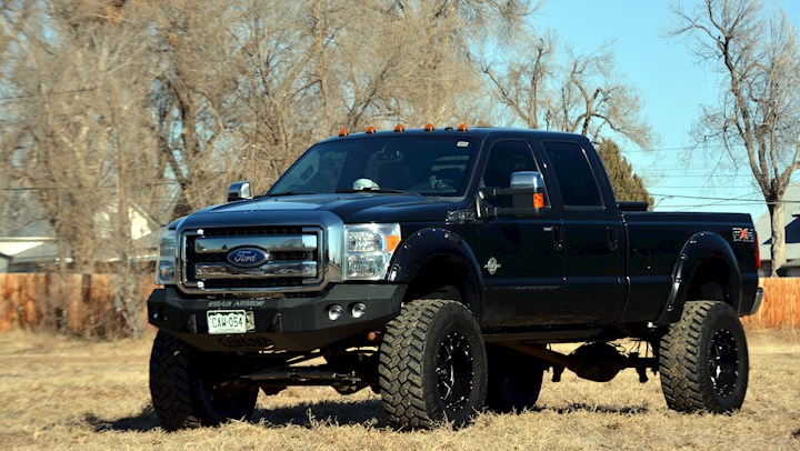 A Ford F350 Power Stroke Built with No Apologies | DrivingLine