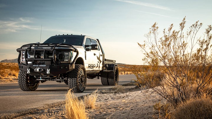 4x4 Lifted Flatbed Truck