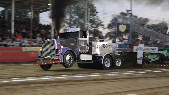 Semi Truck Pulls