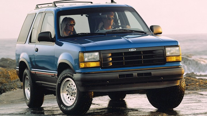 The Original Ford Explorer Brought Off-Roading To The SUV Masses (And ...