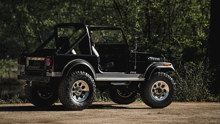 Open Air Off-Roaders: Which $35,000 4x4 Rig is Right for You? | DrivingLine
