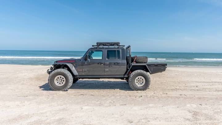 Jeep Gladiator Rubicon on 40's Flatbed Conversion from MITS Alloy ...