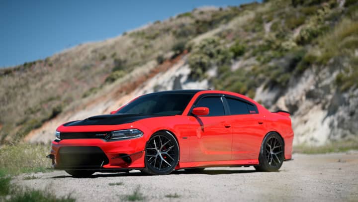 Hemi Life: This Bagged Dodge Charger R/T is an Ideal Daily Driver ...