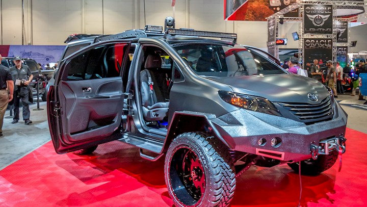 Toyota's 4x4 Sienna Unveiled at SEMA 2015 | DrivingLine