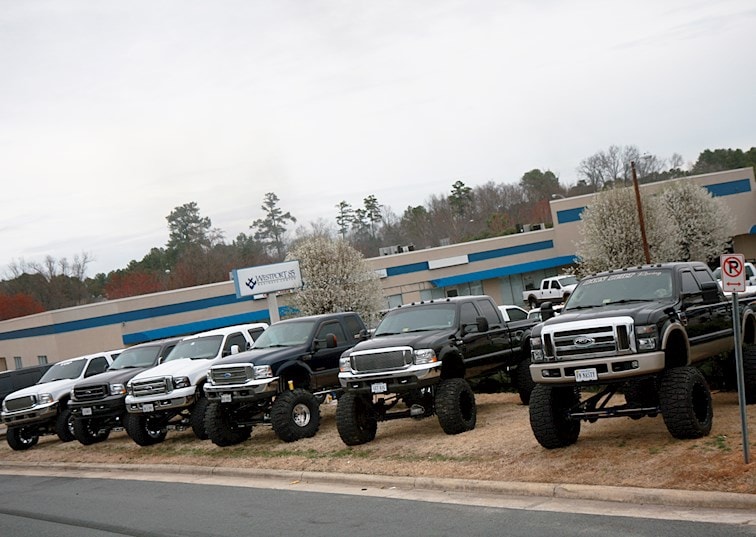 Chasing 1,000 Horsepower With a 2006 Ford F-350 | DrivingLine