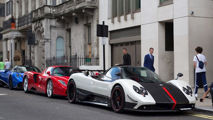 Supercar Sheik In London | DrivingLine