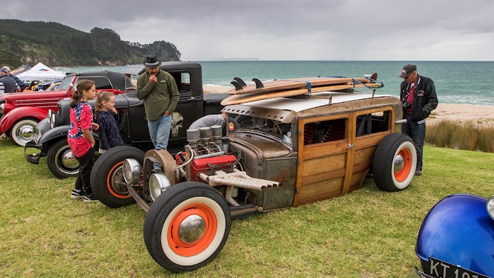 The 2016 Repco Beach Hop: Beach Bodies from the '50s & '60s | DrivingLine