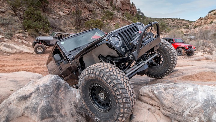 Top 10 Off-Road Feature Vehicles of 2016 | DrivingLine