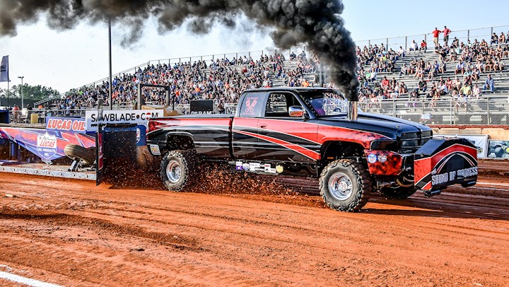 Rudy’s Diesel Season Opener, Part 2: Pulls | DrivingLine