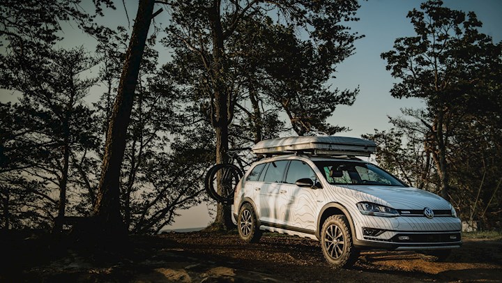 Adventure Golf: VW's Alltrack Country Concept | DrivingLine
