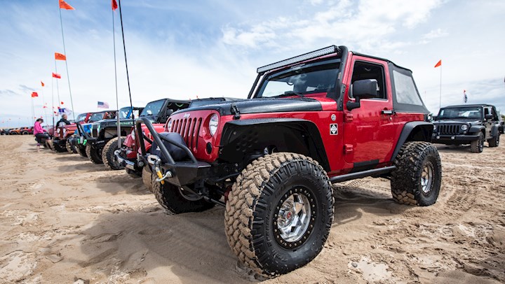 8 Sand and Dunes Driving Tips to Get Ready for Beach Season | DrivingLine