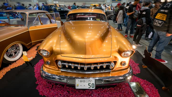 U.S. Meets Japan at Mooneyes Yokohama Hot Rod Show 2017 | DrivingLine