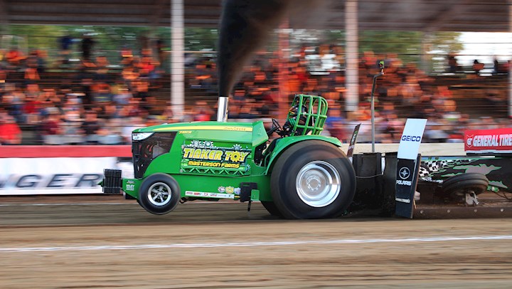 Anatomy of a Pro Stock Tractor | DrivingLine