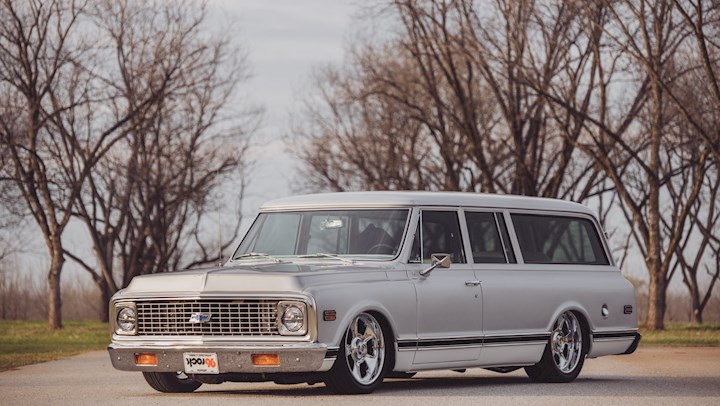 Chevy Runs Deep: Jerry's 1971 Bagged Suburban | DrivingLine