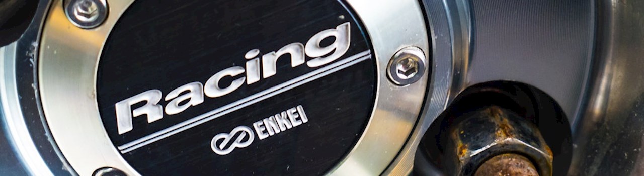 How to Properly Torque Lug Nuts | DrivingLine