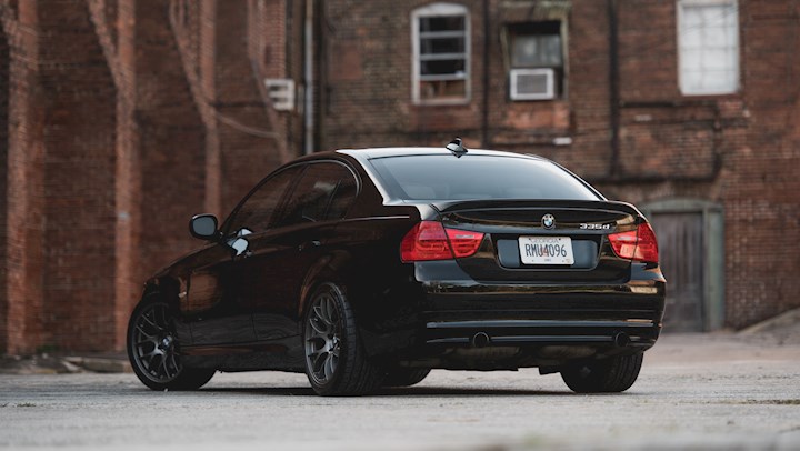 Stealth Bomber: BMW 335D | DrivingLine