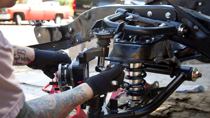 Drop it Like it’s Hot: 8 Ways to Lower a Truck | DrivingLine