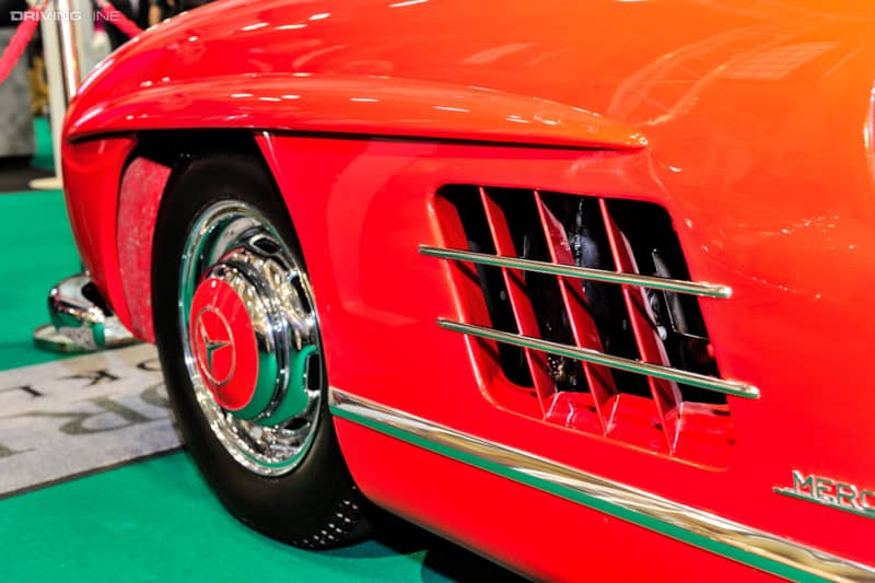 Glorious Gullwing | DrivingLine