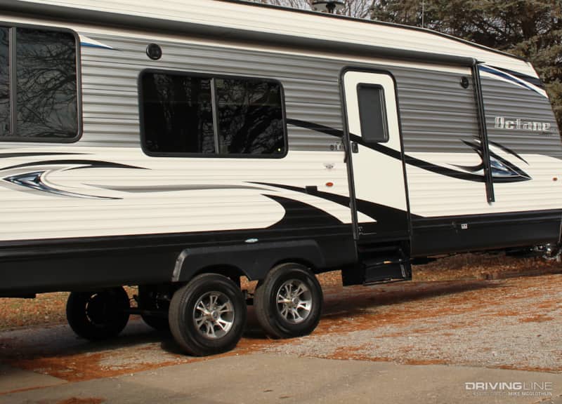 How to Pick the Best Trailer Tire | DrivingLine