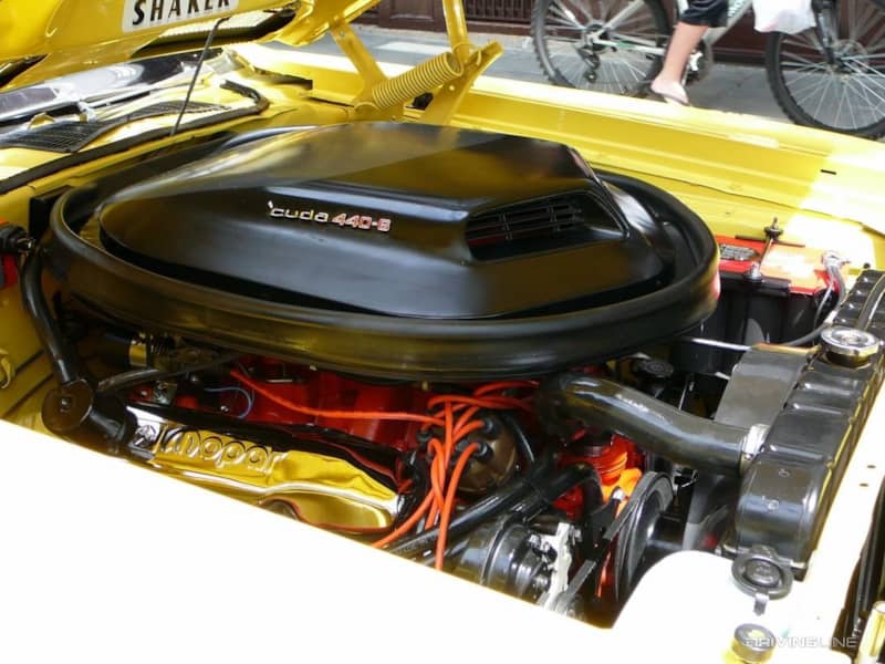 The 5 Best Mopar V8 Engines of All-Time | DrivingLine