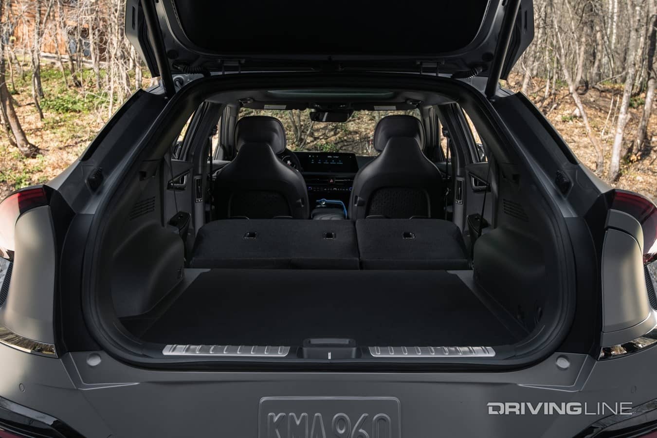 Review: The 2022 Kia EV6 Electric SUV Aims Straight At The Gas Free ...