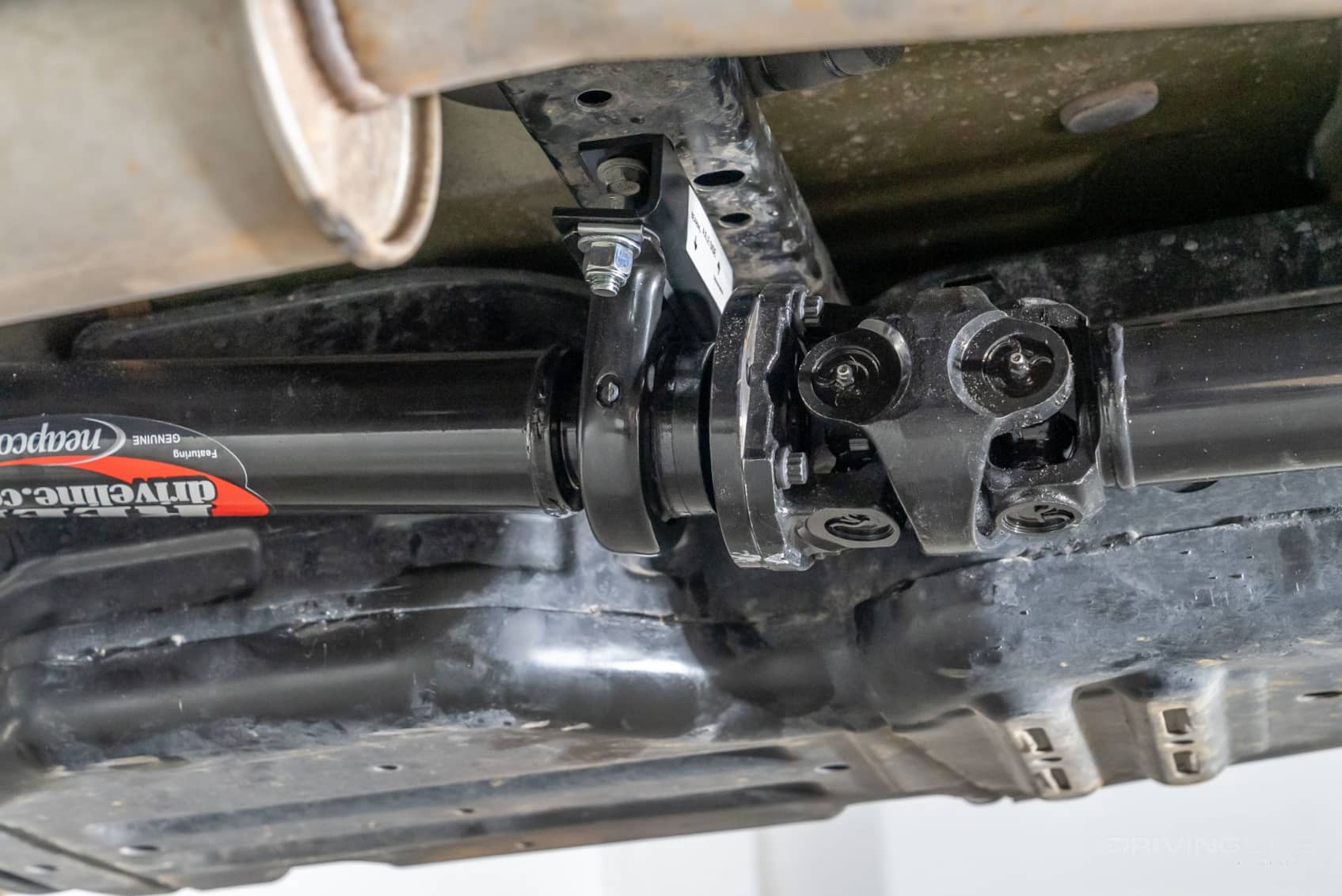 One-Piece Versus Two Piece Driveshaft For Off-Roading | DrivingLine