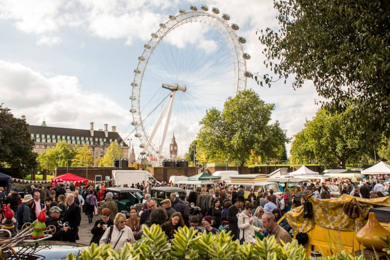 Putting the Trunk to Use: London's Classic Car Boot Sale | DrivingLine