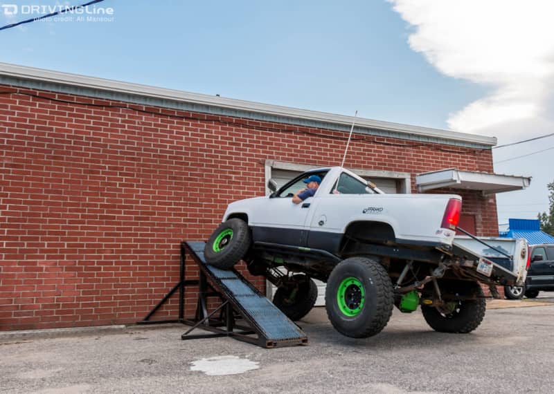 Flexing For Fun With Low Range 4x4 | DrivingLine