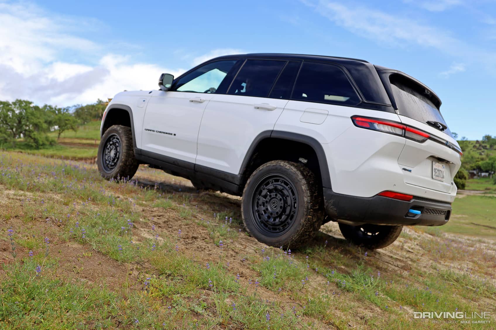 Jeep Grand Cherokee 4xe Trailhawk on Nitto Recon Grappler A/T: 4,500 ...