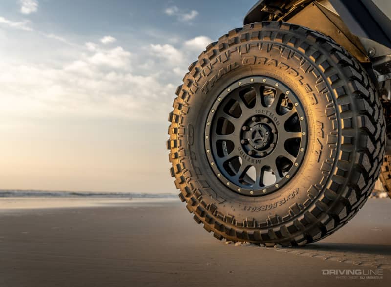 2016 Jeep Wrangler Unlimited JK Build on 42-inch-tall Nitto Trail ...